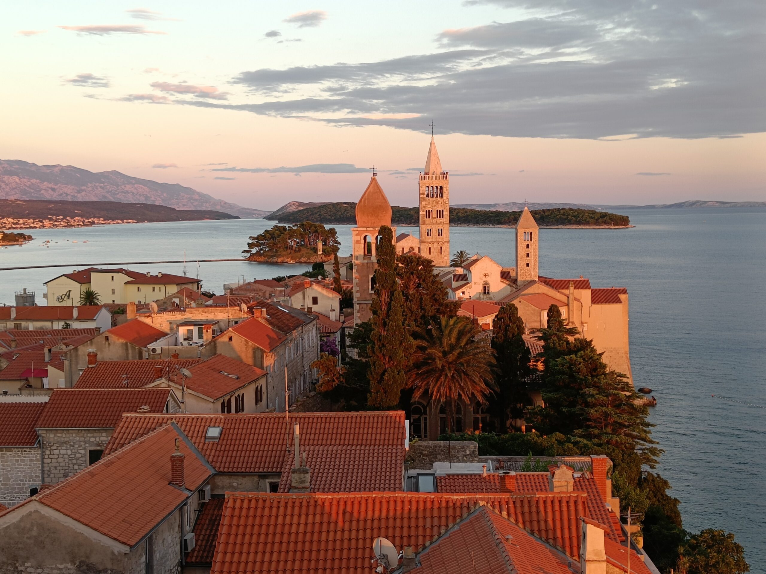 Qué ver en Rab en 3 días - La isla de Croacia de las playas de arena