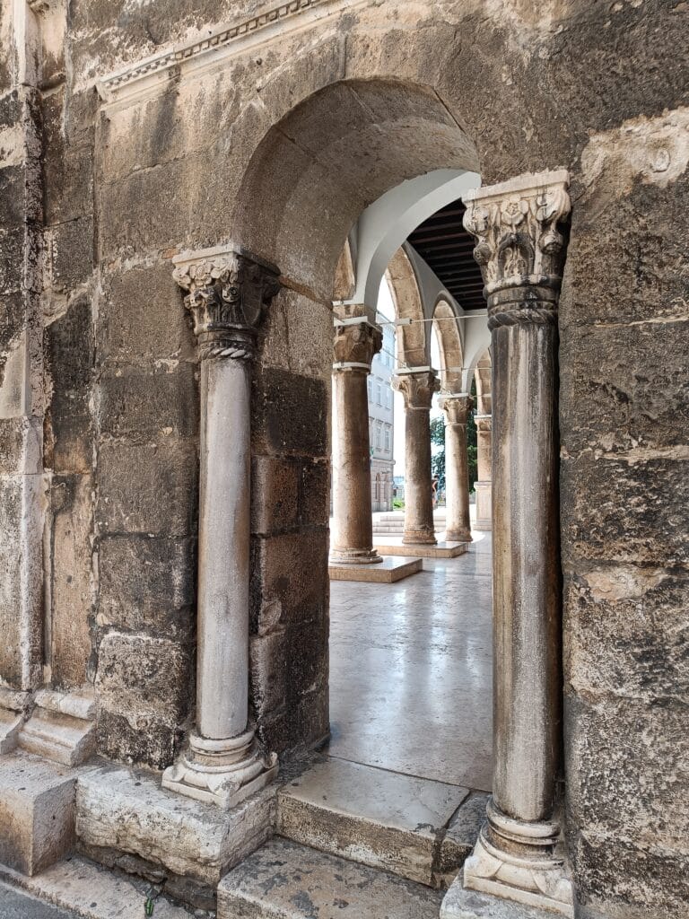 Qué ver en Pula, Croacia: Lugares imprescindibles en un día